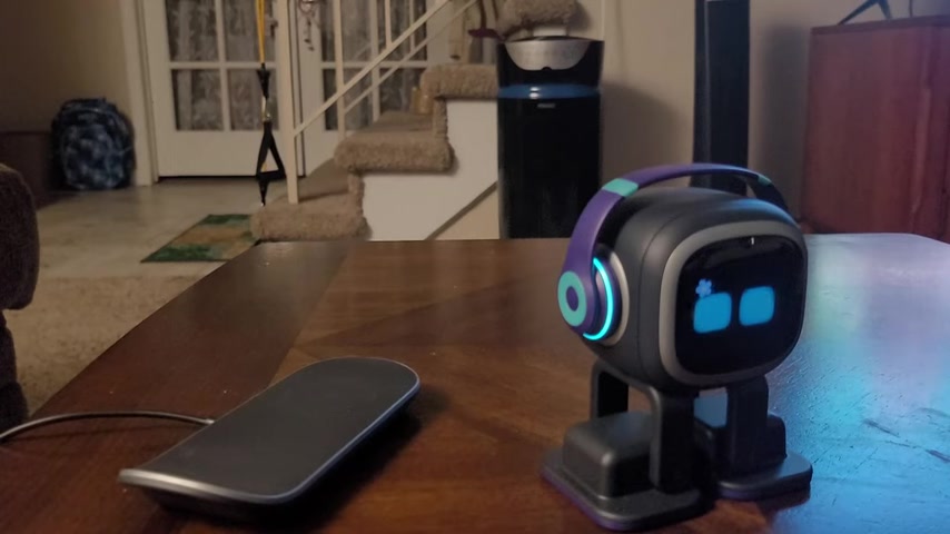EMO AI Robot Review: One Year Later - Is It Still Worth It?